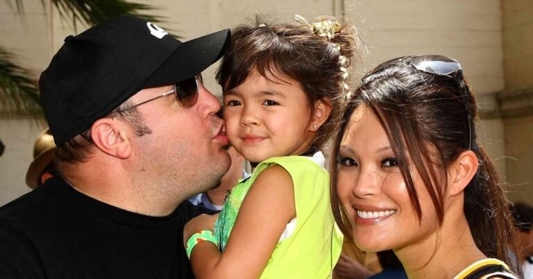 Kevin James Family: His Loving Wife and Kids - Gossiips